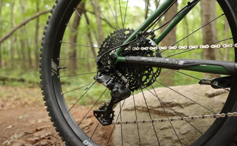 7 Reasons Bicycle Chains Break (And How to Fix It)