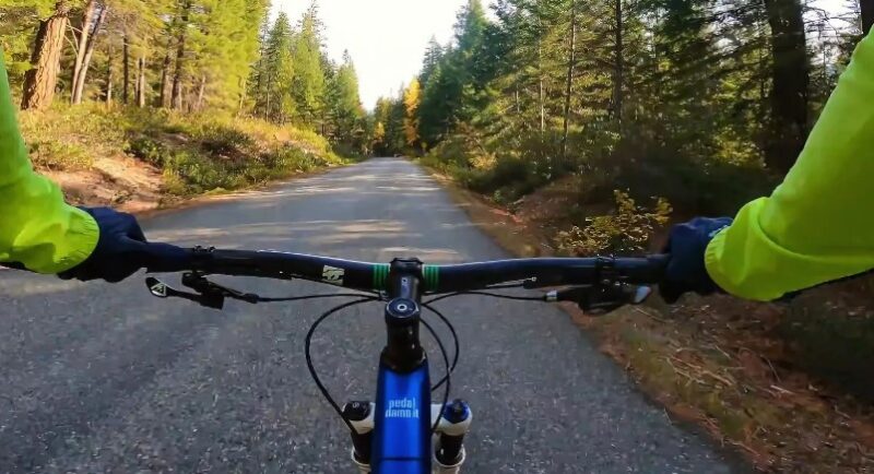 The 5 Most Scenic Road Cycling Routes in Washington State for 2025
